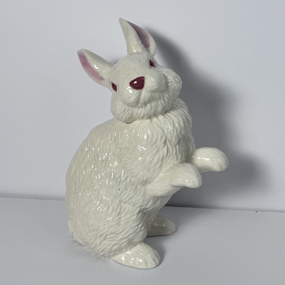 Art | Vintage White Ceramic Bunny Rabbit With Pink Red Eyes Nose Life ...